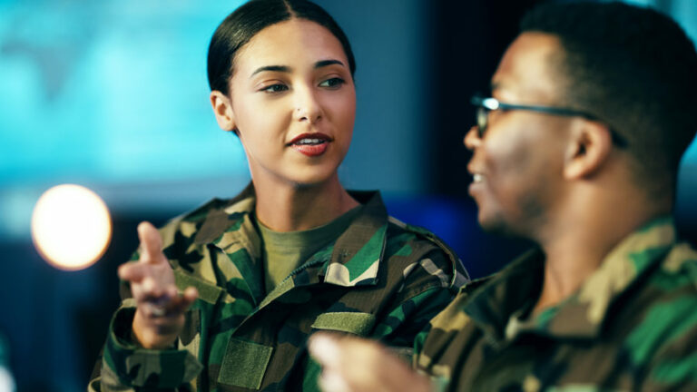 Comprendre l'Alphabet Militaire : Origines, utilité et applications ...